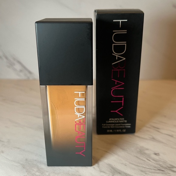 HUDA BEAUTY | Makeup | Huda Beauty Fauxfilter Luminous Matte Foundation ...